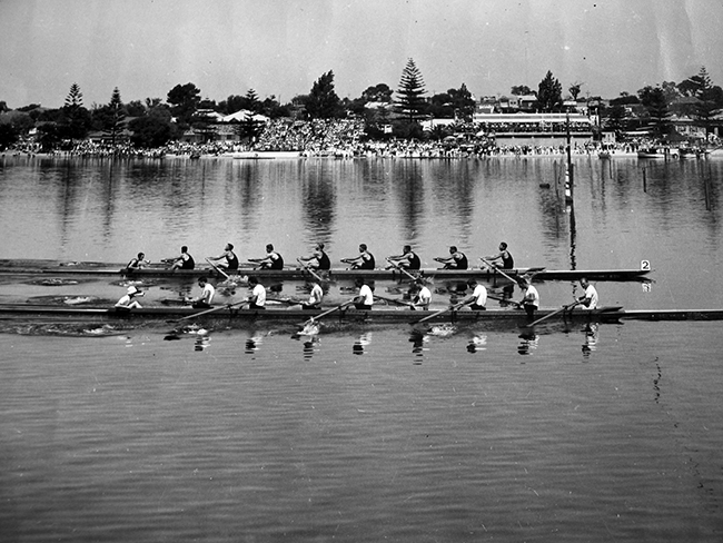 Davies, Terry - Australian Rowing History